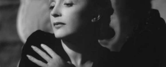 Edith Piaf, una mostra per celebrarla: rockstar ante litteram, il ... Edith Piaf, una mostra per celebrarla: rockstar ante litteram, il ...