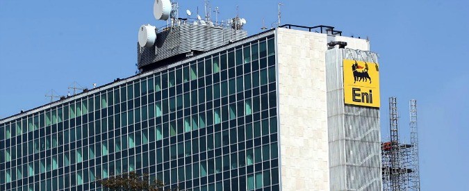 Eni, lo Stato parallelo. L'inchiesta sul potere del Cane a sei zampe ...