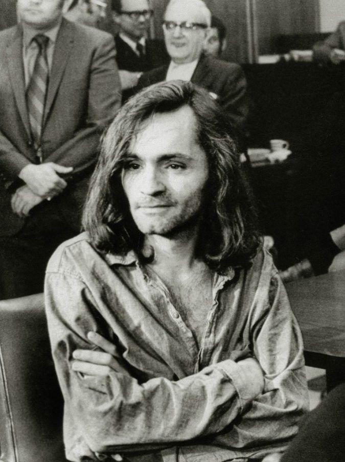 Charles Manson morto, il fondatore della setta che fece la strage di ...