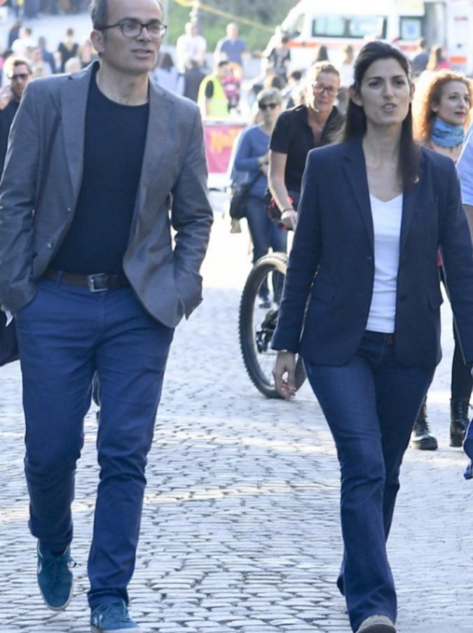 Roma, Virginia Raggi e l'ex marito sono tornati insieme? - Il Fatto ...