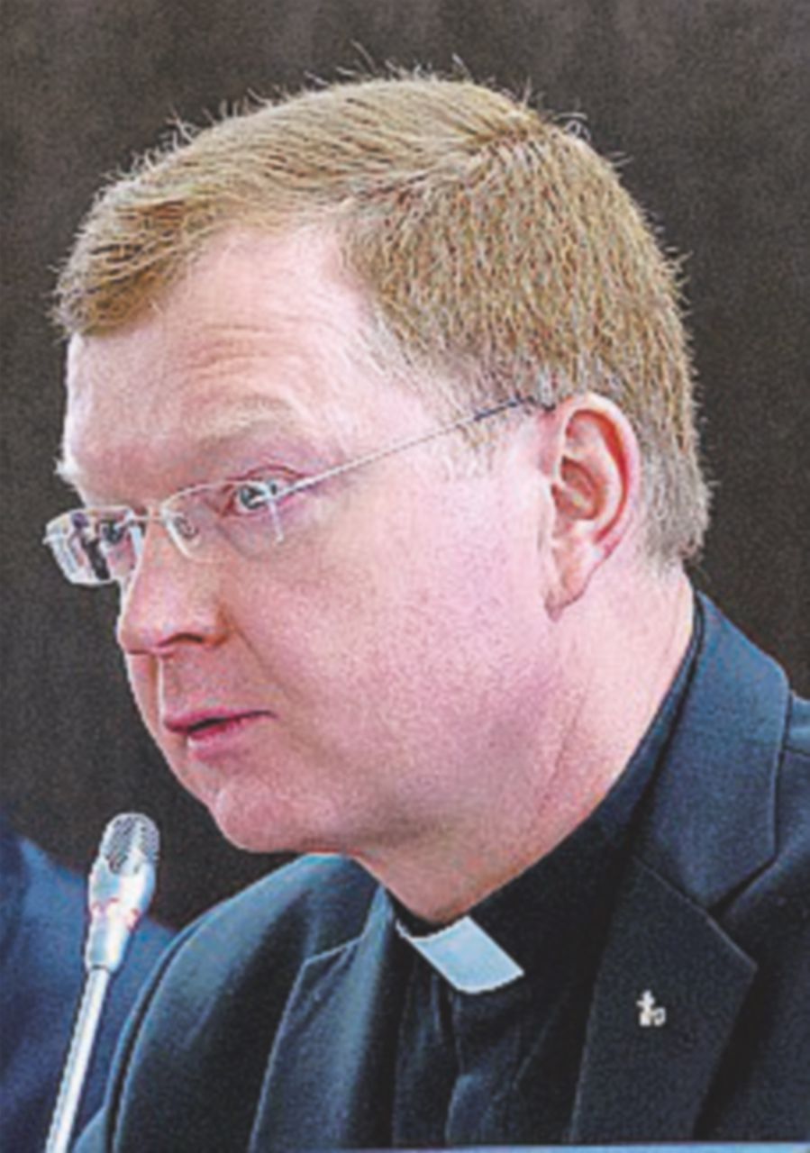 Padre Zollner: “Siamo lontani dalla verità su abusi e pedofilia” - Il ...