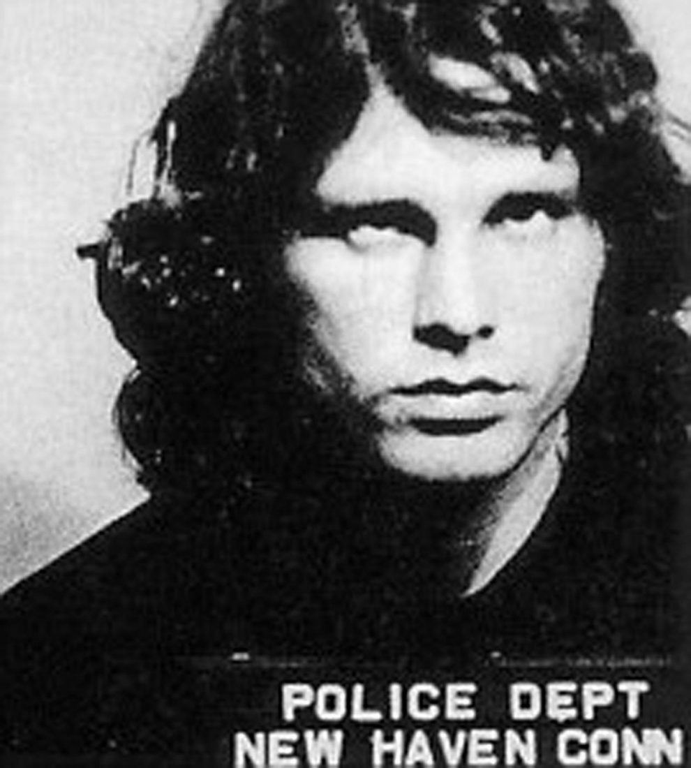 Jim Morrison, il 1 marzo 1969 l'arresto a Miami che segnò l'inizio ...