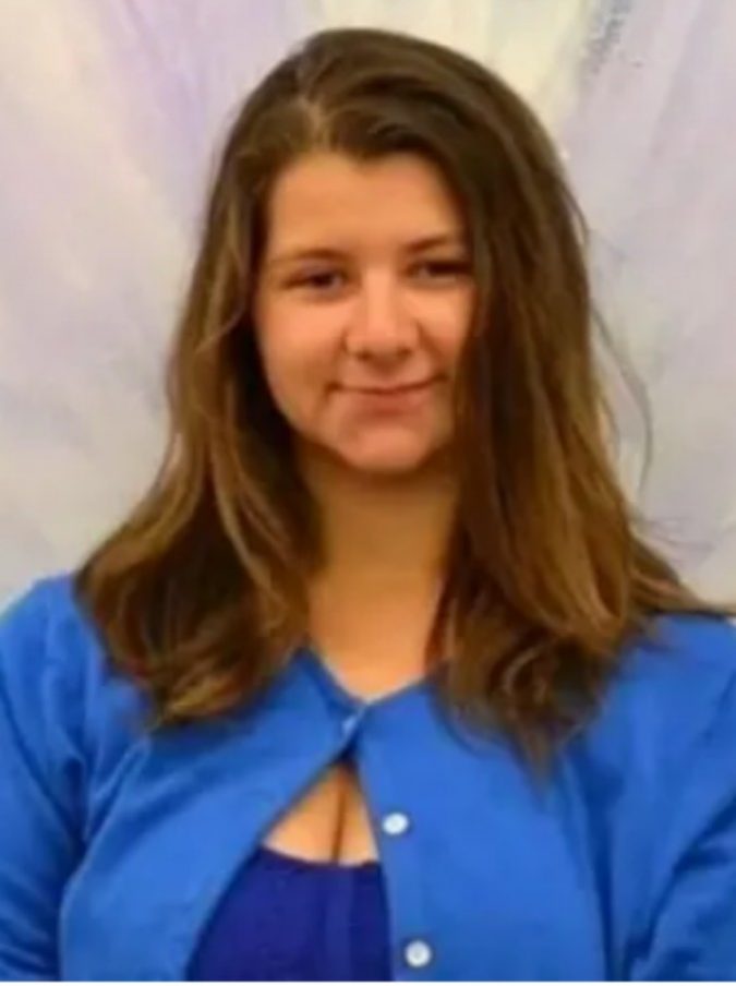Le promette 9 milioni per le foto di un omicidio: 18enne uccide la sua ...
