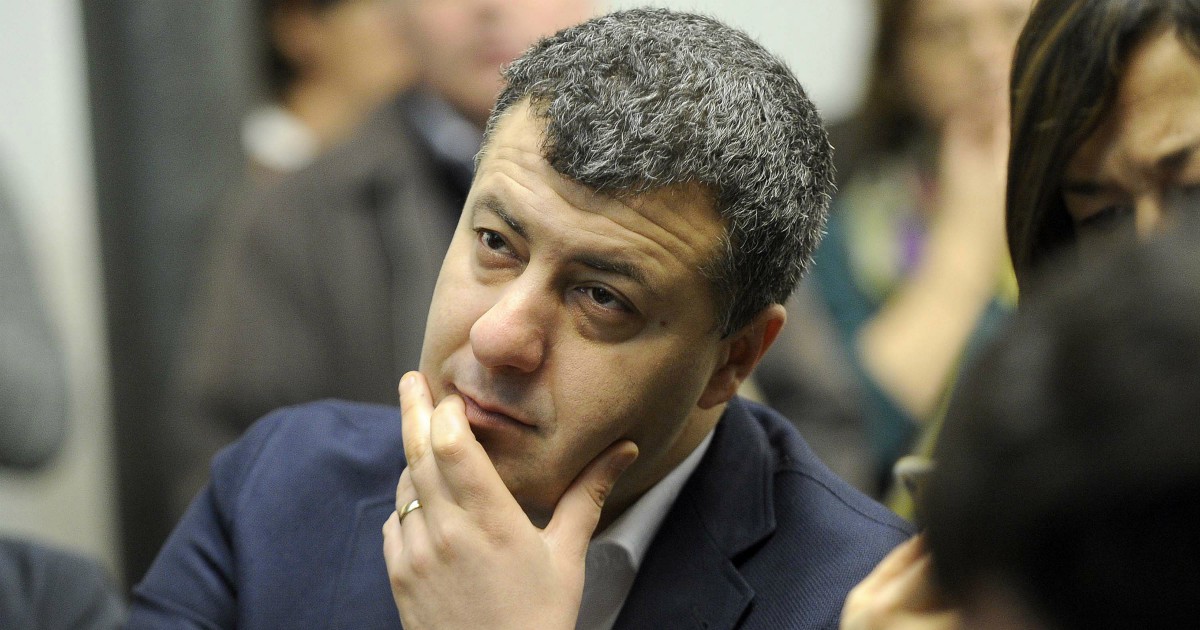 Arturo Scotto (Mdp) aggredito a Venezia: "In 8 inneggiavano al duce ...