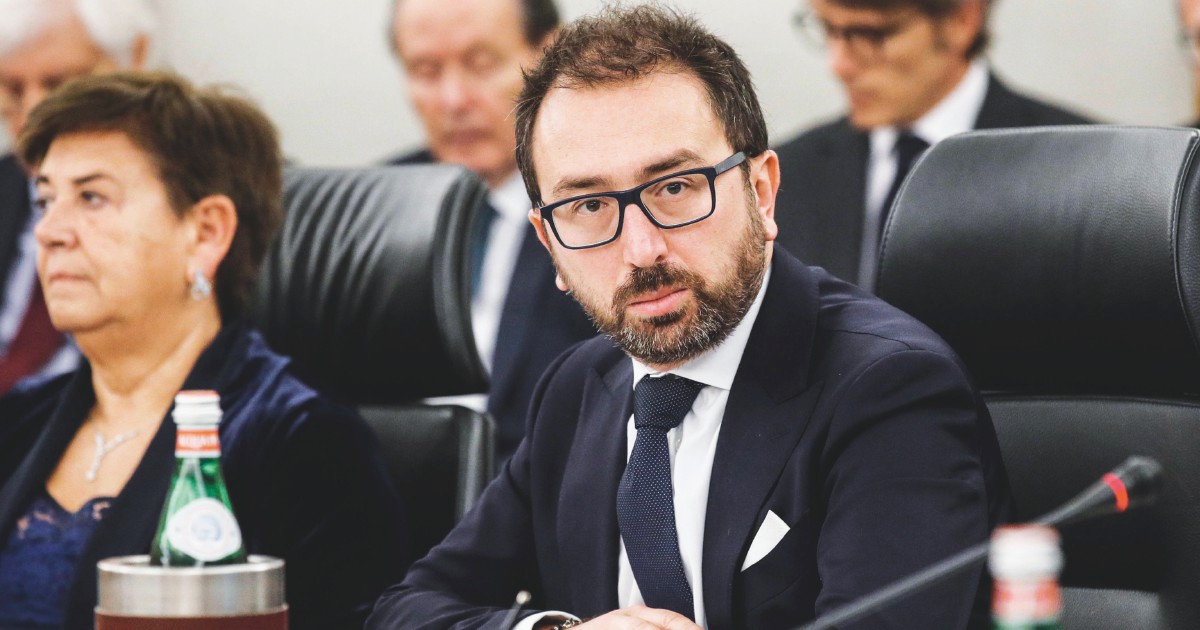 Sui boss scarcerati continua la caccia grossa a Bonafede - Il Fatto ...