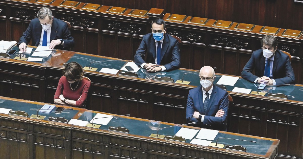 Via la Lega, maggioranza Ursula. Il sogno giallorosa (vista Colle) - Il ...