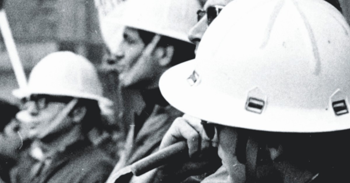 Balestrini e la fine del mito del proletariato nel romanzo - Il Fatto ...