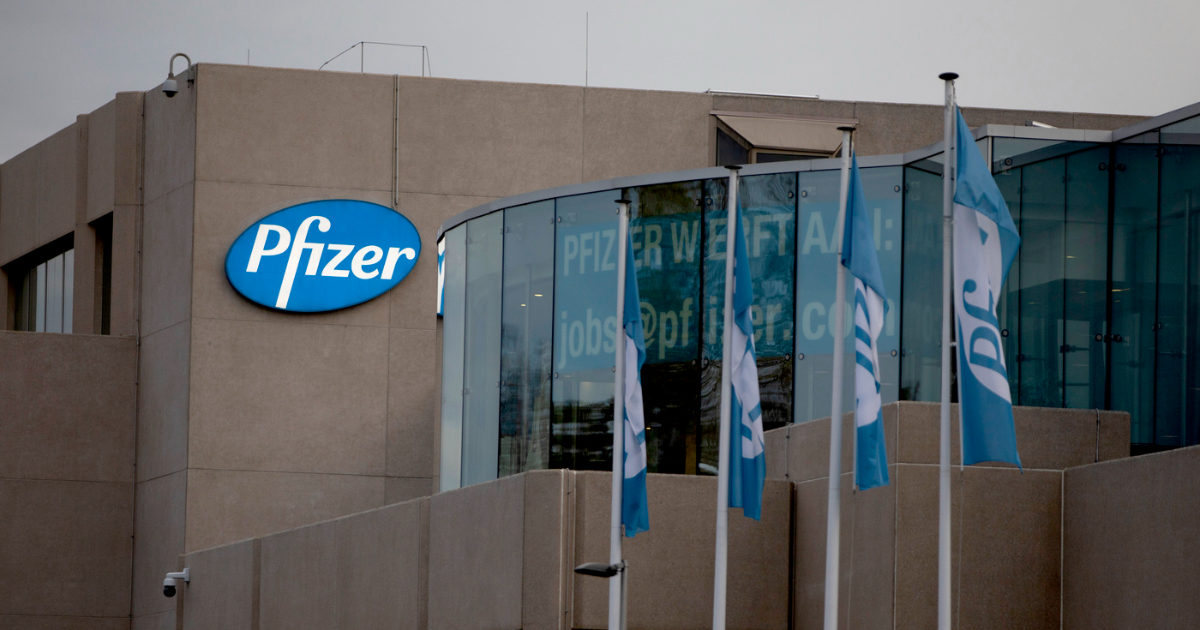 Pfizer, incassi da capogiro con i vaccini ma nel sito di Catania ...
