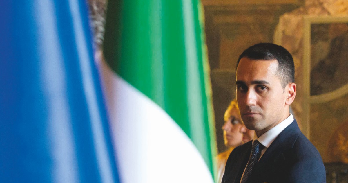 Non più bibitaro, ma baluardo atlantista incensato dalle élite - Il ...