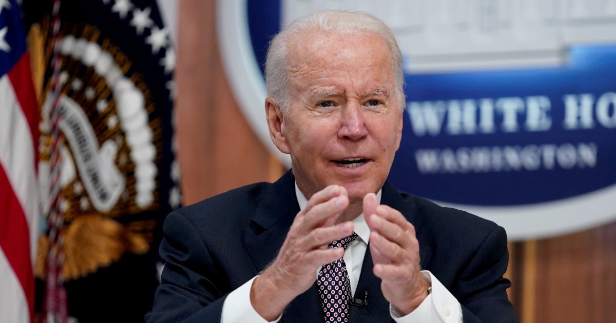Biden: “Parlerò con Xi”. Poi cade dalla bicicletta - Il Fatto Quotidiano