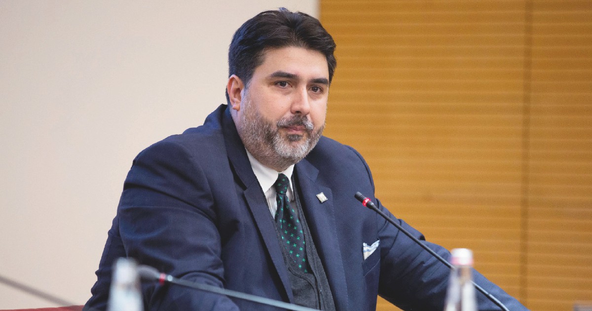 Nessuna laurea né docenza a Tirana, la tv albanese inguaia Christian ...
