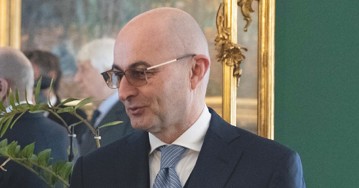 Csm, Pinelli e i dubbi sui titoli. E lo studio rimane a suo nome - Il ...