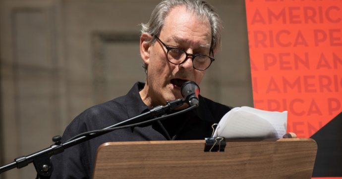 Paul Auster è malato di cancro, l’annuncio choc della moglie dello scrittore: "Sono entrata in ...