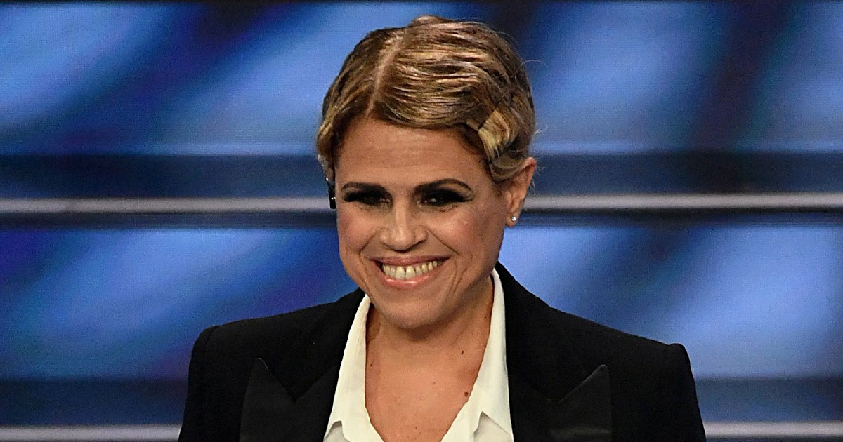 Tosca: “I giovani si sentono pugnalati: la sinistra deve fare la ... Tosca: “I giovani si sentono pugnalati: la sinistra deve fare la ...