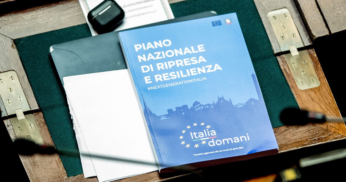 Pnrr, quasi 30 miliardi di progetti a rischio: 48 vanno a rilento - Il ...