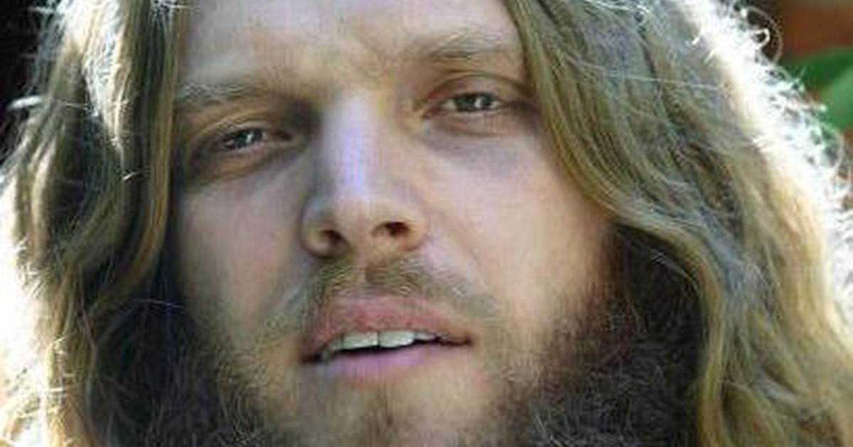 Ervin Hatibi, l’enfant prodige della poesia albanese (traduzione di ...