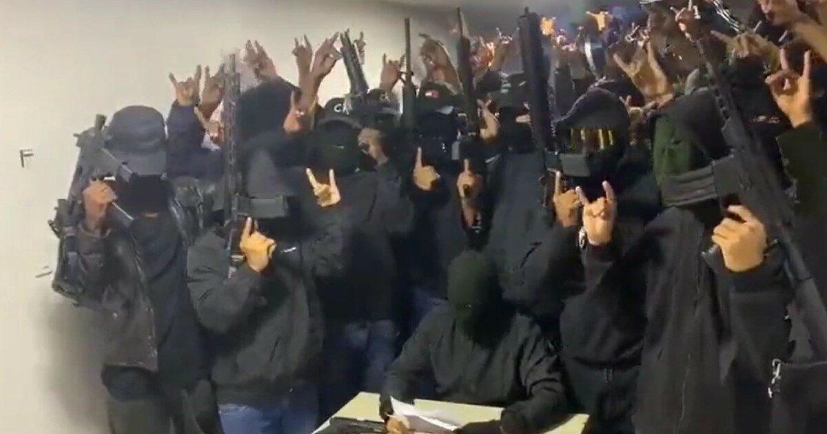Narcotraffico, omicidi e controllo delle carceri: chi sono "Los Lobos ...