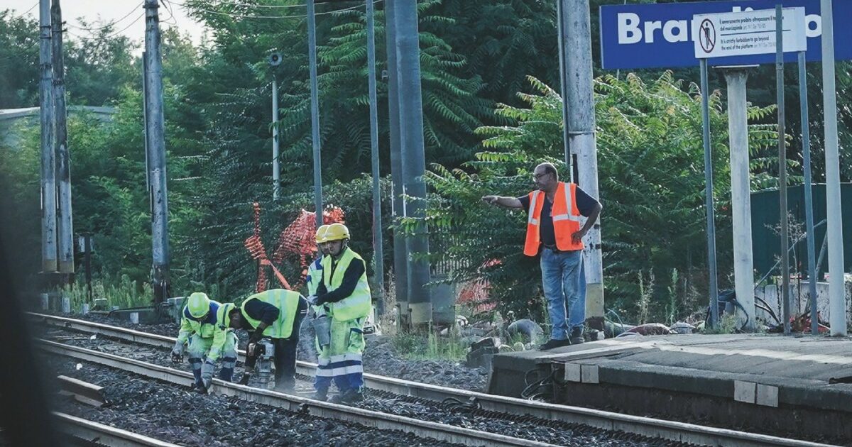 Strage di Brandizzo: morire di notte per 2,6€ in più l’ora - Il Fatto ... Strage di Brandizzo: morire di notte per 2,6€ in più l’ora - Il Fatto ...