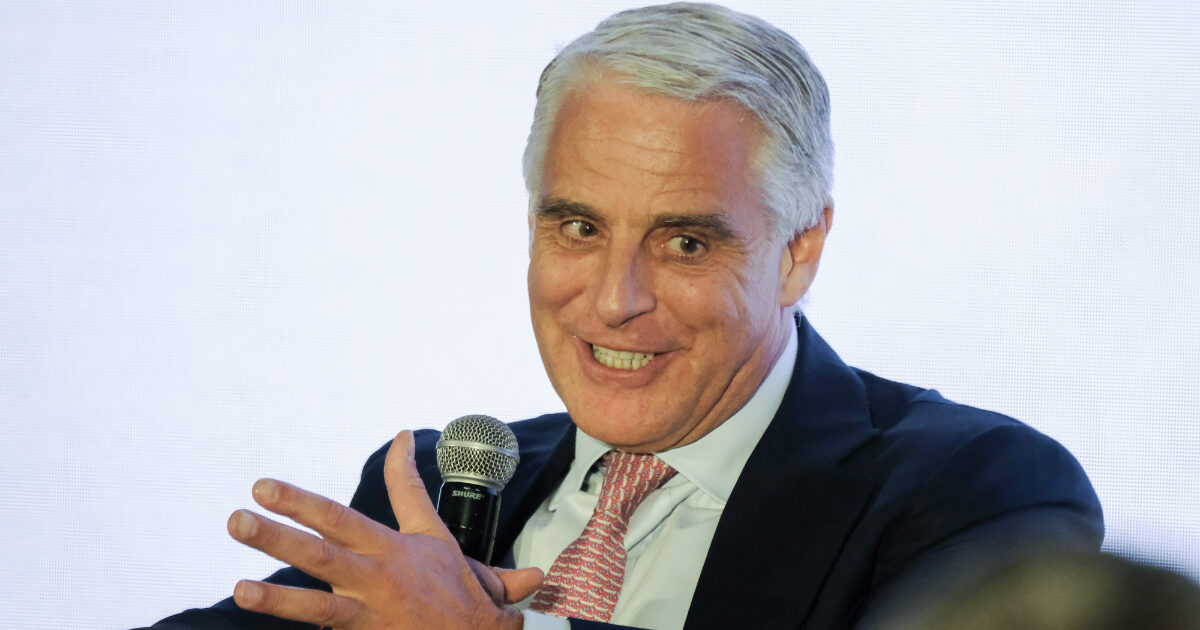Orcel (Unicredit): "La tassa sugli extraprofitti non avrà effetti sul ...