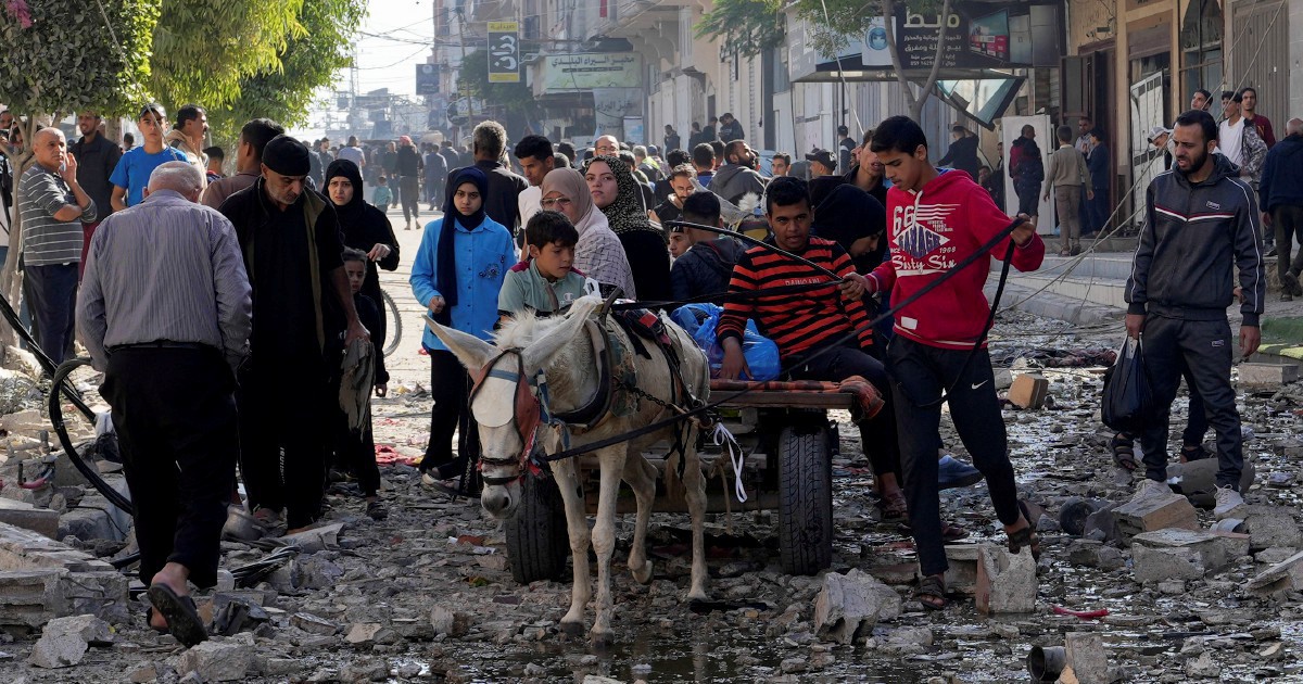 Gaza, raid e pioggia: l’attesa disperata per avere aiuti e cure - Il ...