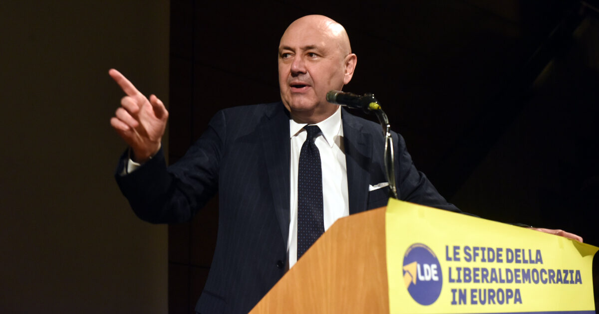 Commissariata dopo solo un anno di attività Smart Bank, presieduta da ...