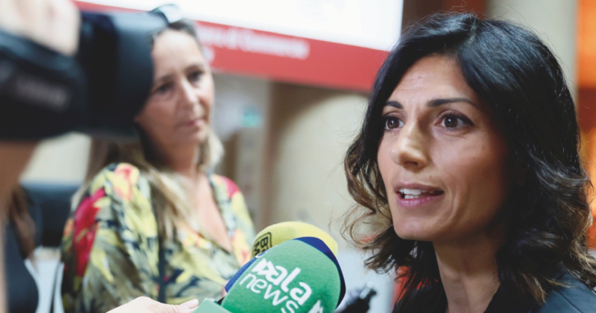 Virginia Raggi : “La premier Meloni attacca noi per non prendersi le ...