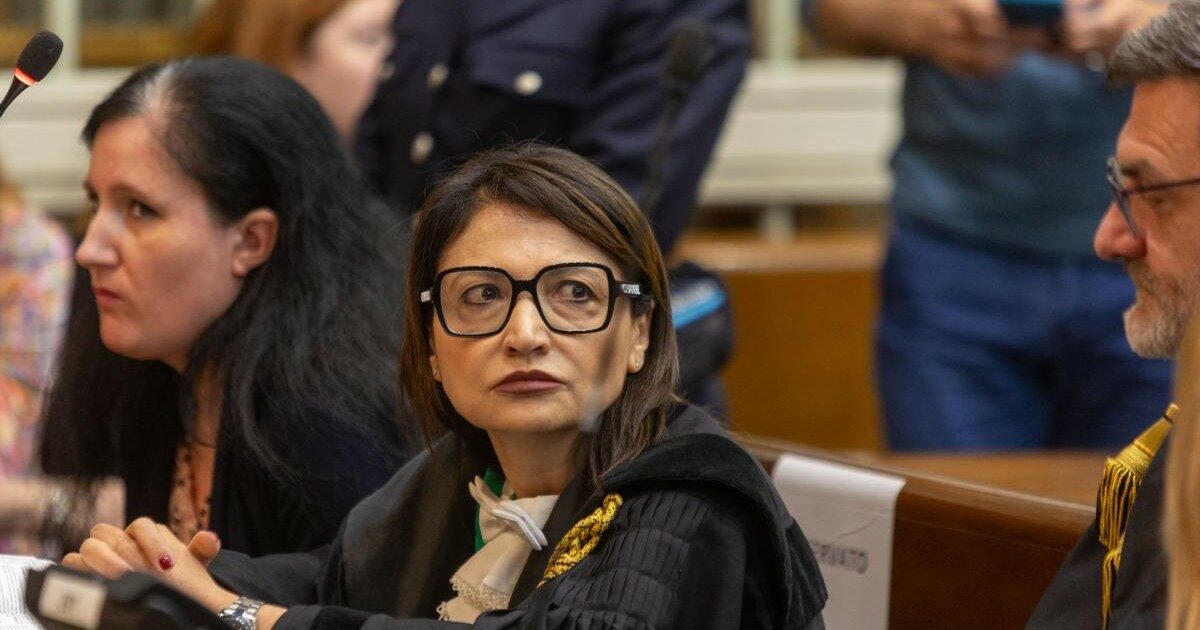 "Mi hanno dato della tossica e della prostituta", la denuncia dell ...