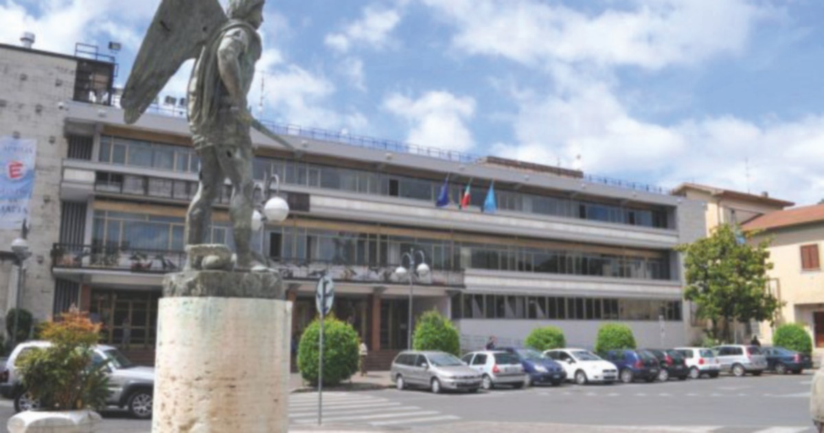 Aprilia, le intercettazioni: “Con noi funziona tutto, conosciamo le ...