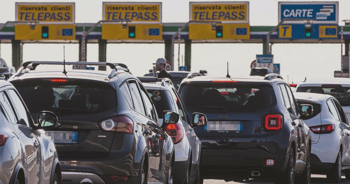 Telepass&C., dietro la guerra al casello il salasso agli utenti - Il ...