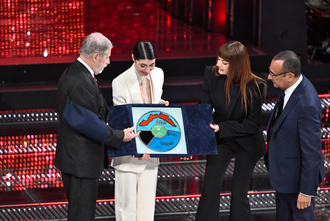 Sanremo 2025 - Corsi outsider, Cucciari fuoriclasse e duetti piacevoli ...