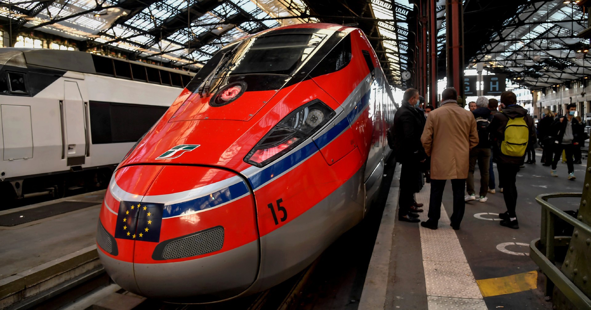 Oggi sciopero generale: treni, aerei e autostrade a rischio - Il Fatto ...