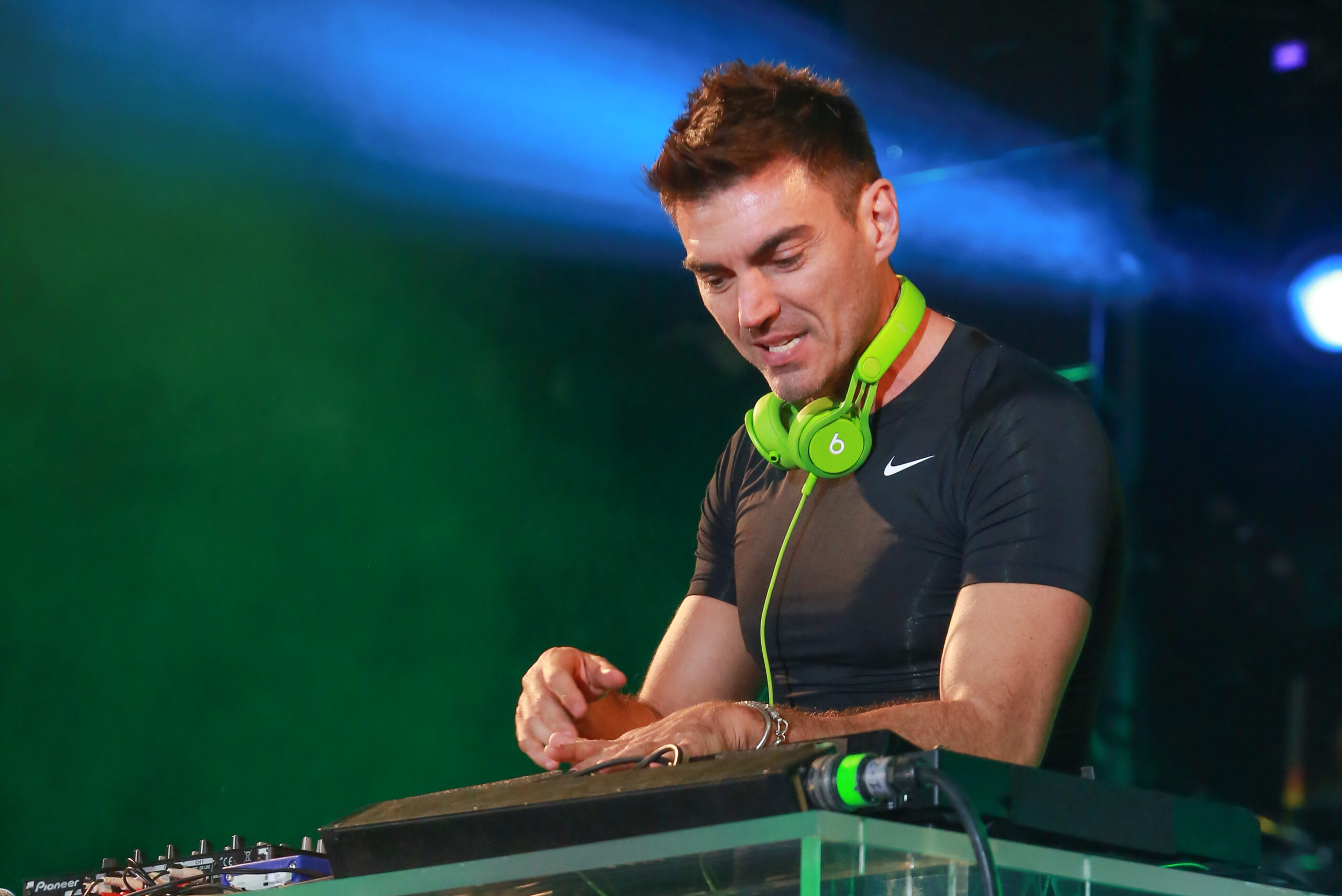 "Gli eccessi dei dj? Cliché Anni 80. Non mi sono mai drogato e sono ...