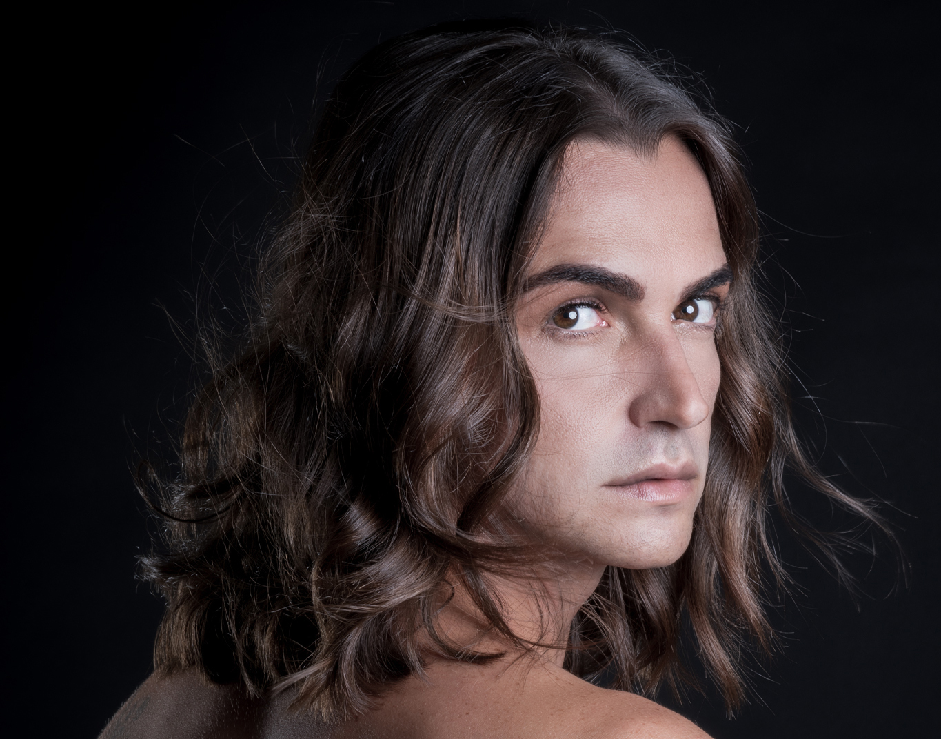 “Tony Effe fa finta di non conoscermi. Di certo non sa che mi alzo alle ...