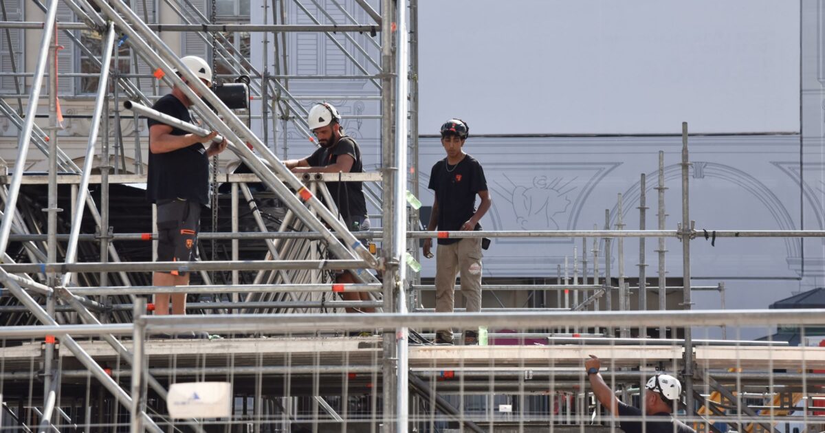Istat: occupazione record al 62,7%, crescono i contratti a tempo ...