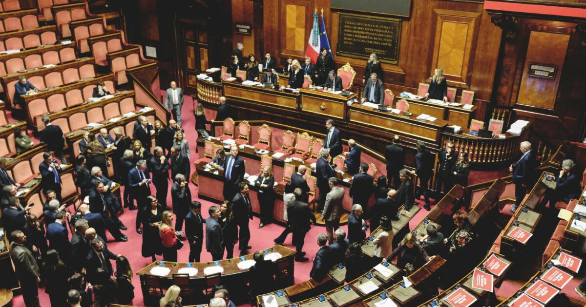 Comuni Eliminare ballottaggi: la destra tenta blitz